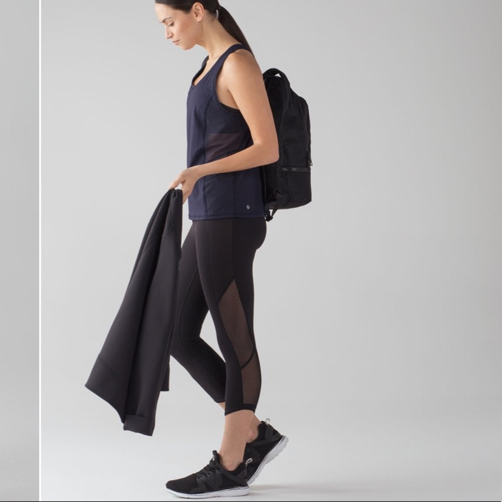 Lululemon ‘Body Con Crop’ In Full-On Luxtreme - Gem